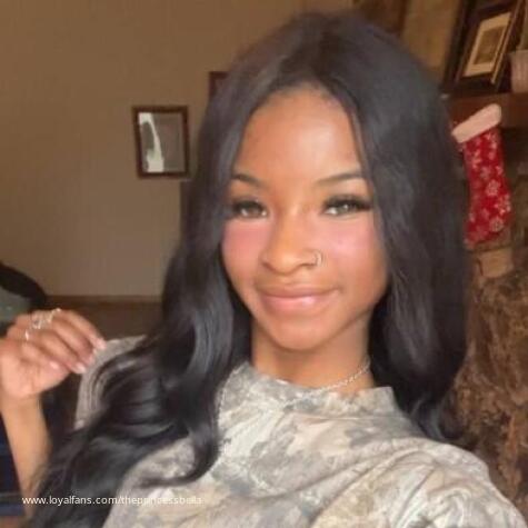 ThePrincessBella's videos and clips | Official account | LoyalFans