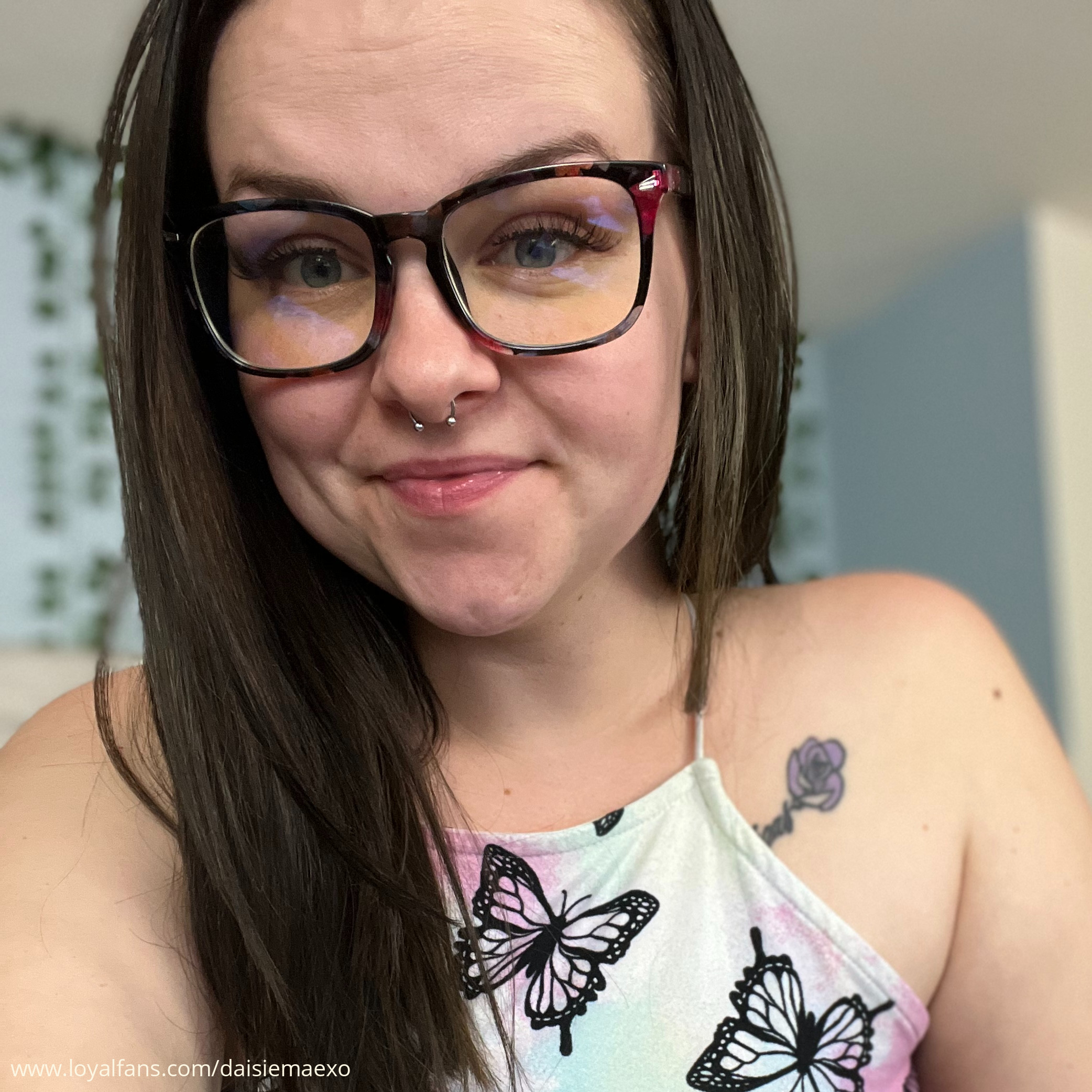 Watch and Buy Videos from the Official Video Store of DaisieMaeXO ...