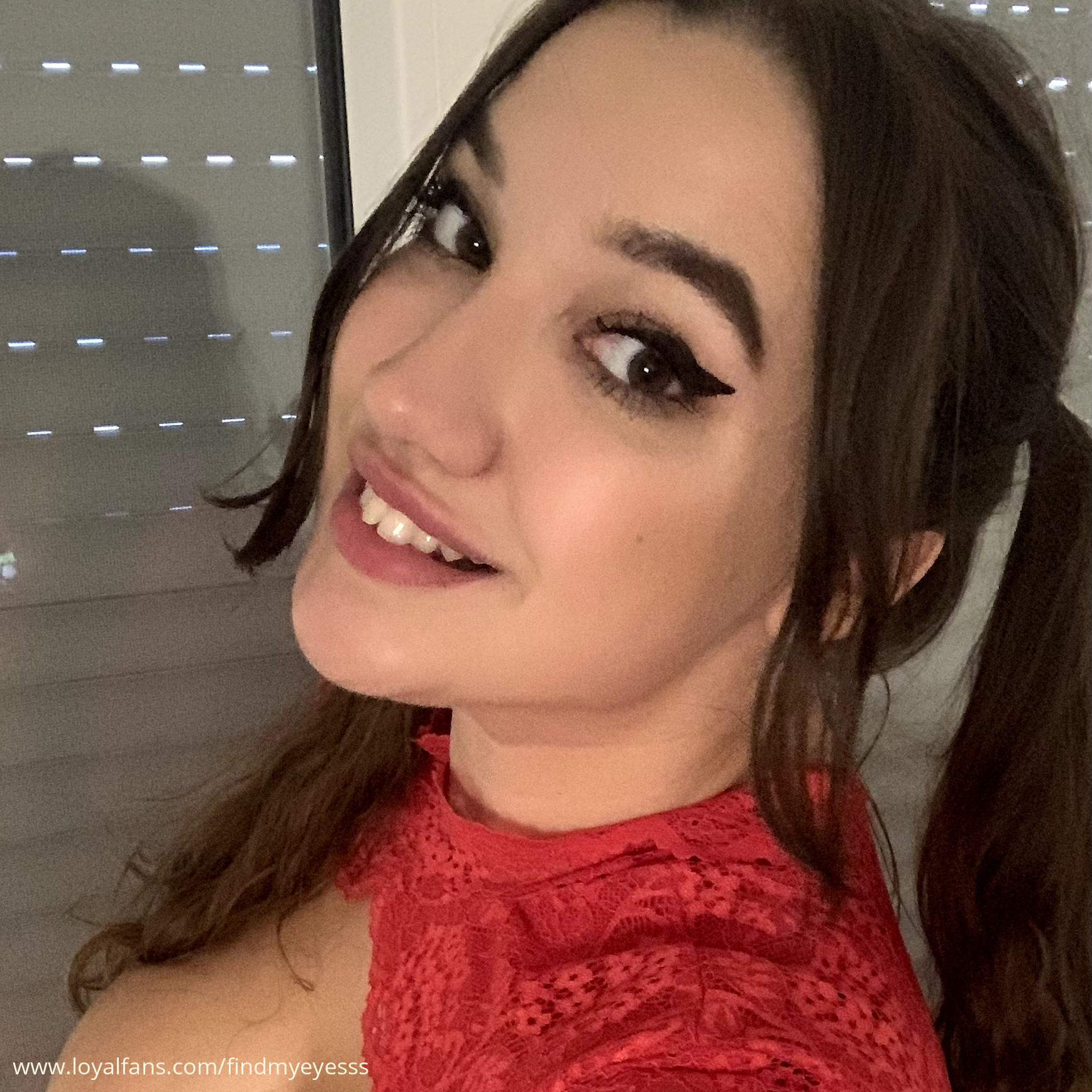 Findmyeyes Findom BigBoobs Bimbo’s Official Social Fan Page | LoyalFans