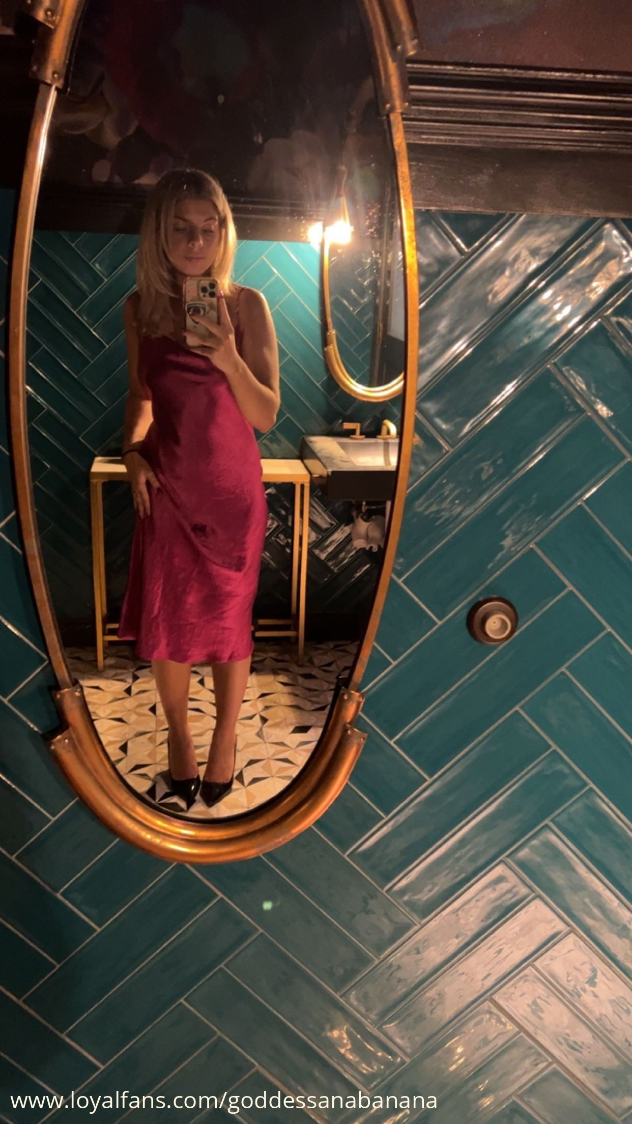 Goddess Ana Lover’s Official Social Fan Page | LoyalFans