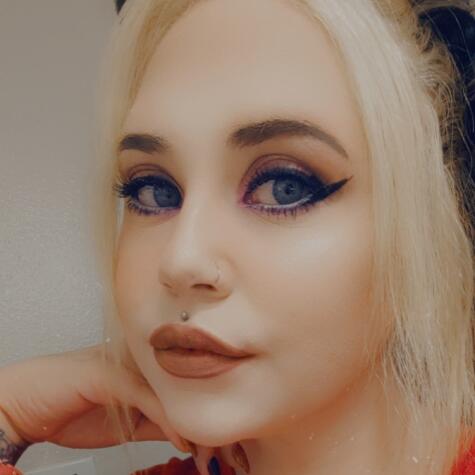 The Goddess Raven Moon's videos and clips | Official account | LoyalFans