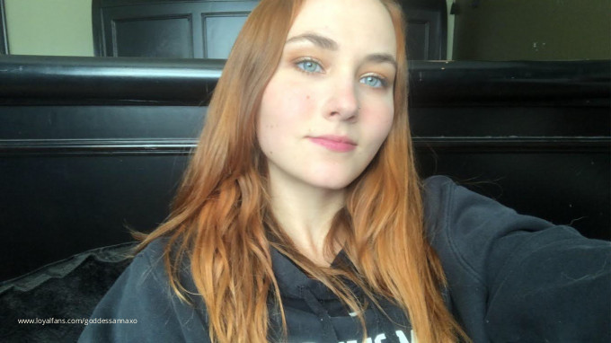 Goddess AnnaXO’s Official Social Fan Page | LoyalFans