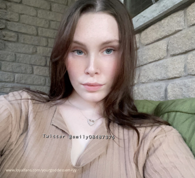 Even without makeup I’m the most beautiful woman you’ve ever seen ...