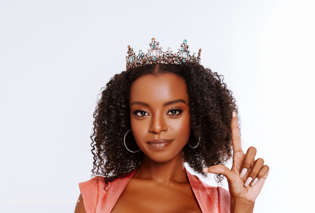 new wallpaper for all you losers out there - Muse Naadia x Findom x ...