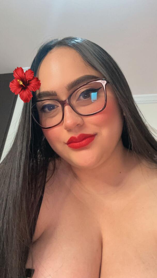 daniela_saenz's videos and clips | Official account | LoyalFans