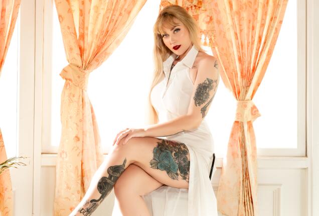 Happy Birthday Mistress Kitty! - Goddex Violet Devine Official Profile | www.Loyalfans.com