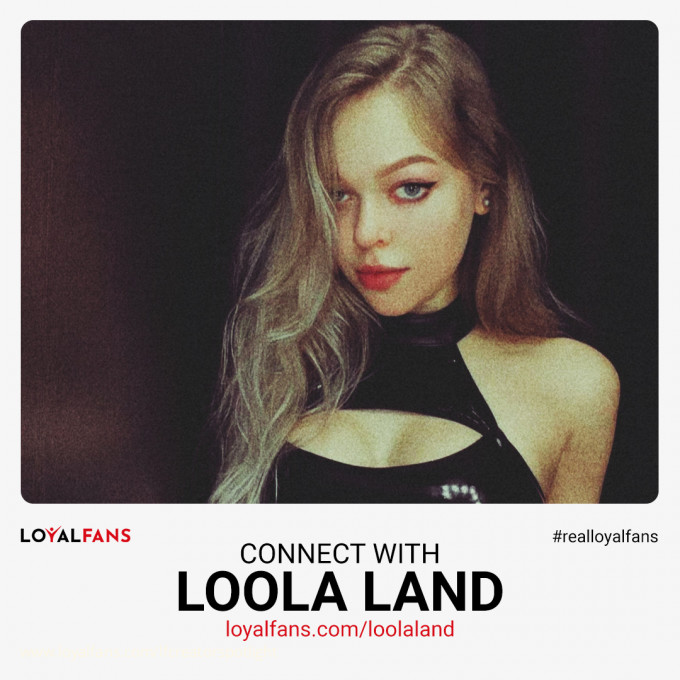 Latex Goddess controls weak pay pigs using latex, humiliation & high heels 👠🐷 - LF Creator ...