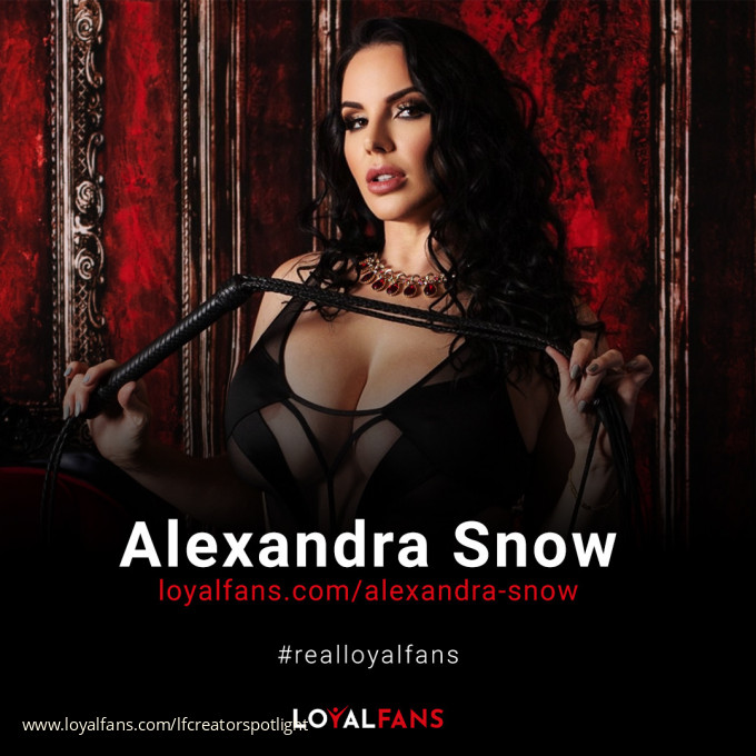 LF Creator Spotlight’s Official Social Fan Page | LoyalFans