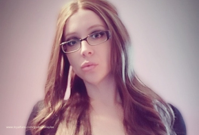 DO I make you weak in the knees? - Goddess Haylee Trance Femdom Findom ...