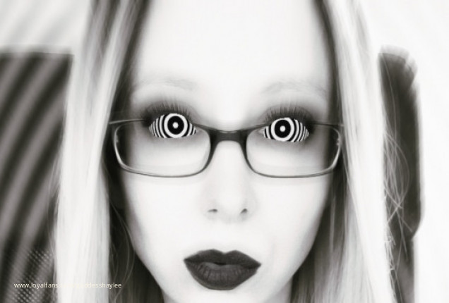 Doing spiral eyes shout outs all day - Goddess Haylee Trance Femdom ...