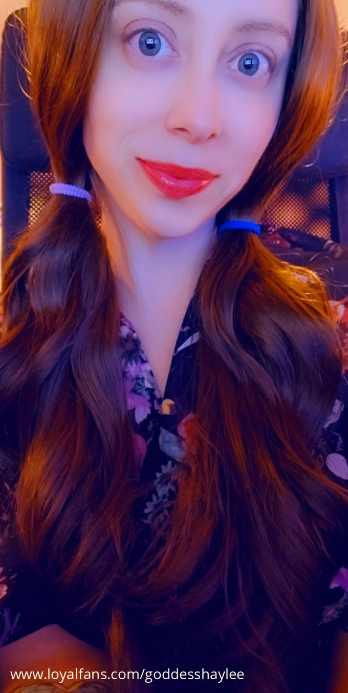 Fall for Me - Goddess Haylee Hypno Femdom Findom Official Photos | www.Loyalfans.com