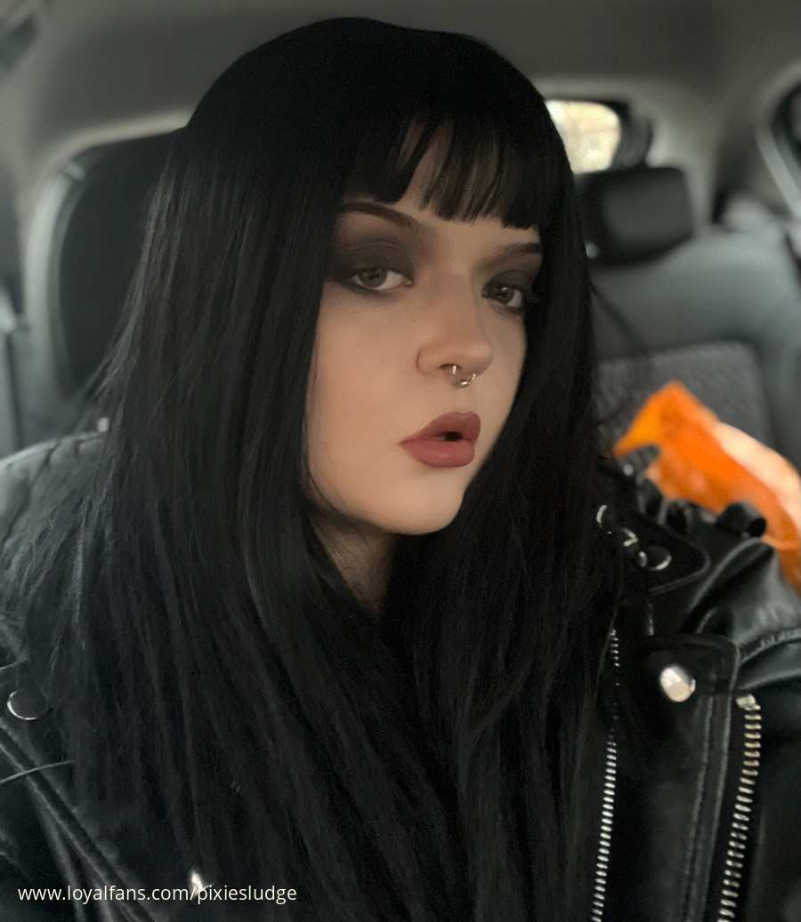 pixiesludge’s Official Social Fan Page | LoyalFans