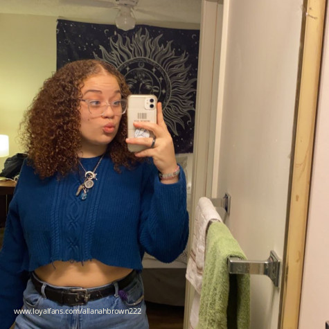 Allanahbrown222’s Official Social Fan Page | LoyalFans