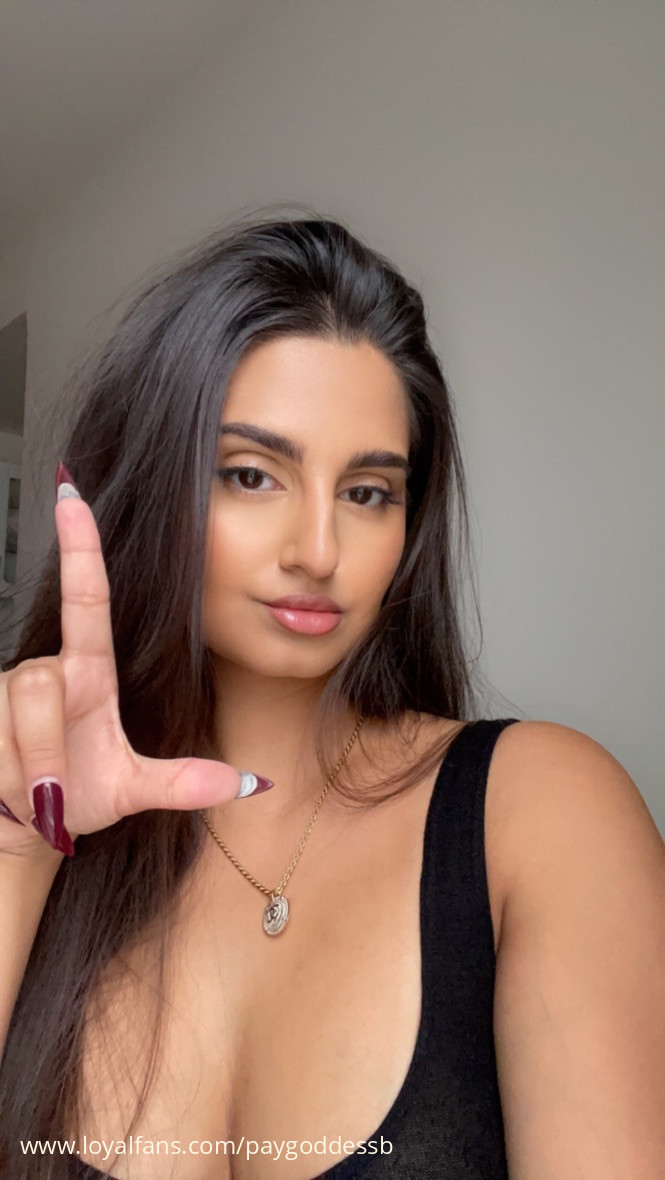Pay Goddess B’s Official Social Fan Page | LoyalFans