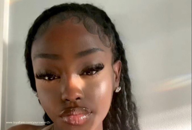 Wet Pretty Feet - PrincessZii Official Profile | www.Loyalfans.com