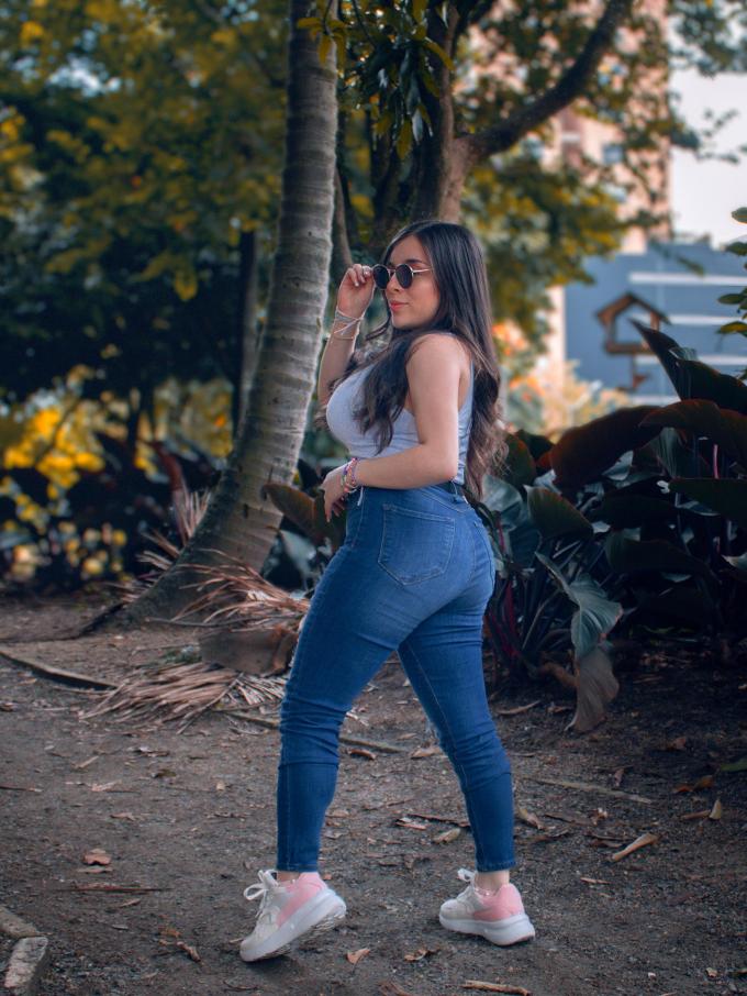 Primavera 🍂🌻 - LenaMontes Official Photos | www.Loyalfans.com