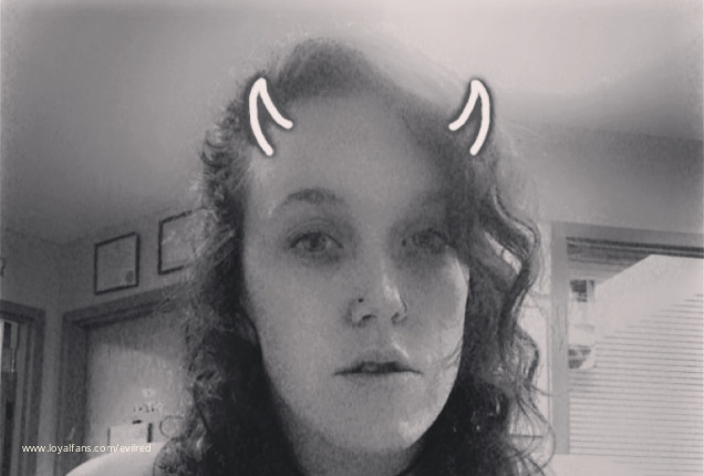 I am Lilith - EvilRed Official Photos | LoyalFans