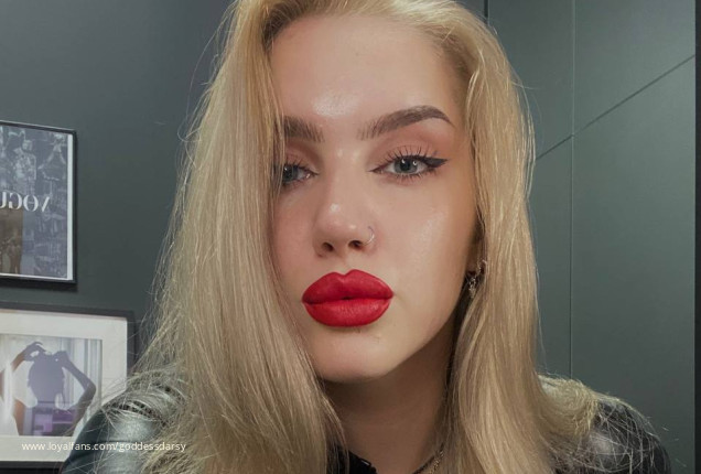 Clever as the Devil and twice as pretty - GoddessDarsy Official Photos ...