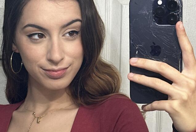 The First Taste of Wild - Ronni Wild Official Photos | www.Loyalfans.com