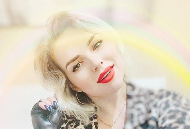 BEAUTIFUL AND VERY NAUGHTY MISTRESS 😈🔥 - Lady Pia Official Photos | www ...