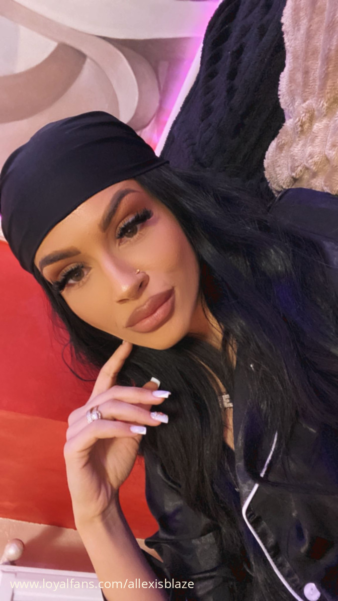 Allexis Blaze’s Official Social Fan Page | LoyalFans