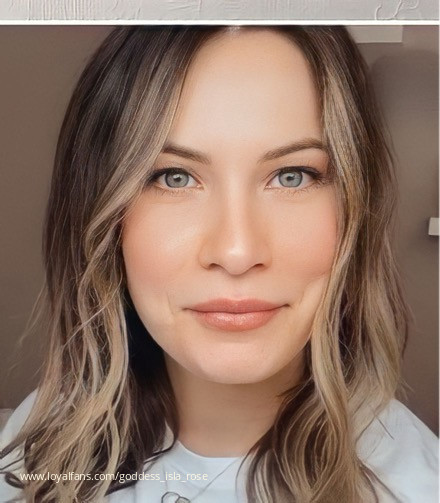 GoddessIslaRose’s Official Social Fan Page | LoyalFans