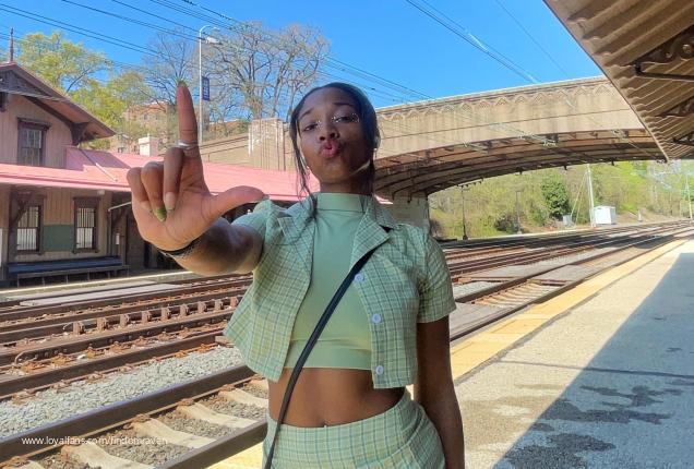 Latex ASMR video - Princess Raven Official Profile | www.Loyalfans.com