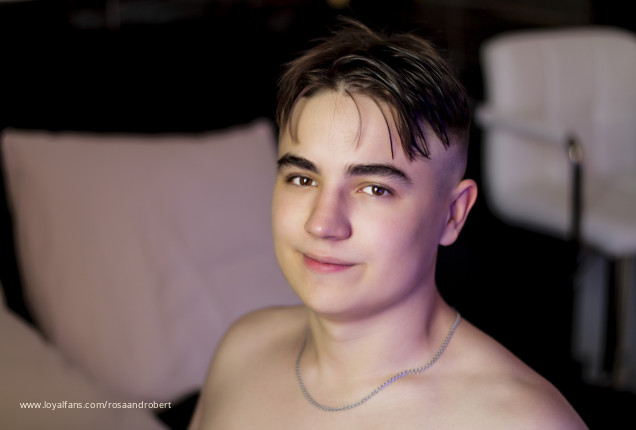 To your attention 😊 Robert! - Rosa and Robert Official Photos | www.Loyalfans.com