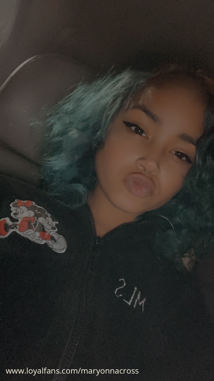 Maryonna Cross’s Official Social Fan Page | LoyalFans