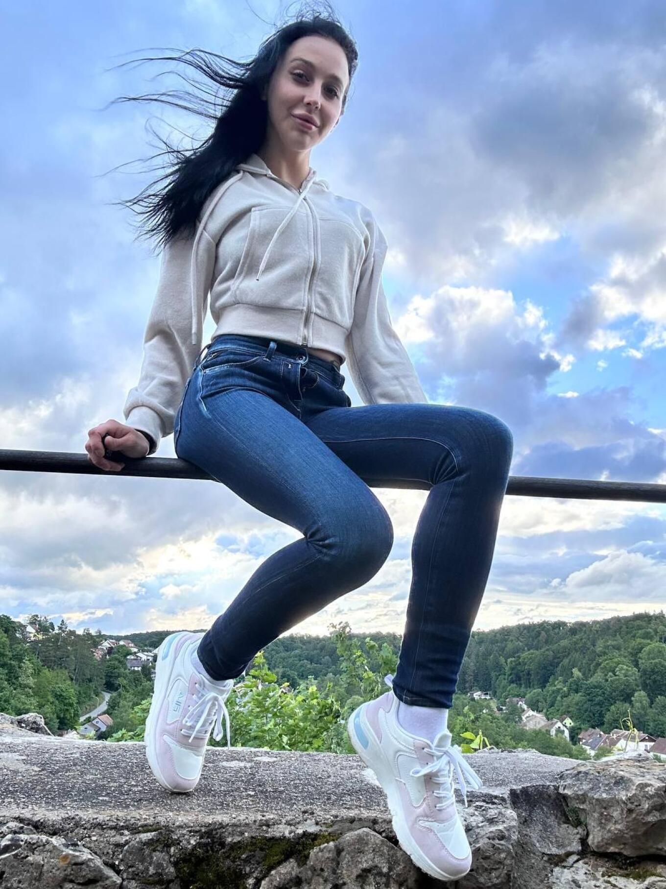 Sinara's Official Social Fan Page | LoyalFans
