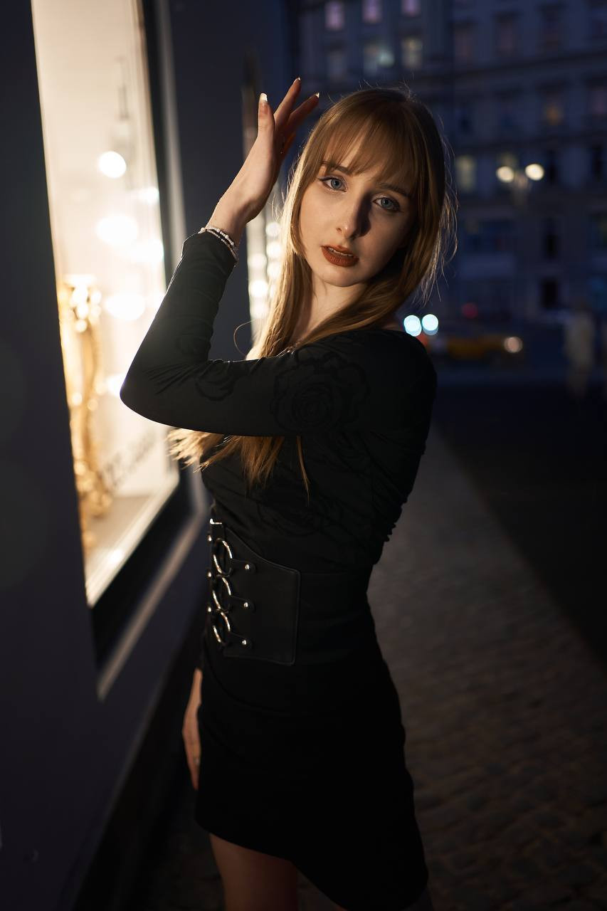 AprilHills’s Official Social Fan Page | LoyalFans