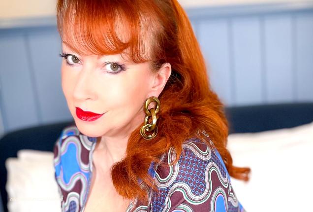 Rip To Shreds! - Red xxx Official Profile | www.Loyalfans.com