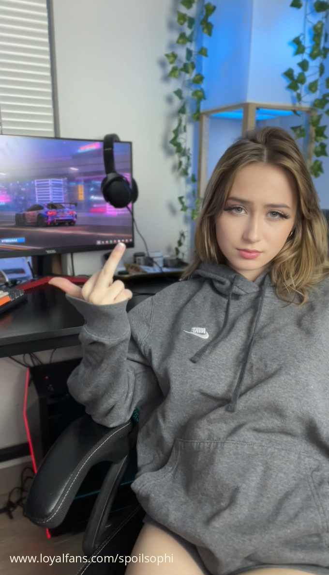 Princess Sophia Femdom Findom’s Official Social Fan Page | LoyalFans