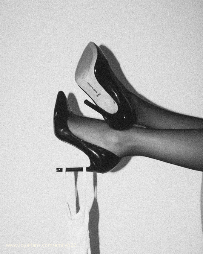 Goddess Emily22’s Official Social Fan Page | LoyalFans