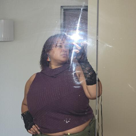 Mirror Pic - Pr_ncess V Official Photos | www.Loyalfans.com