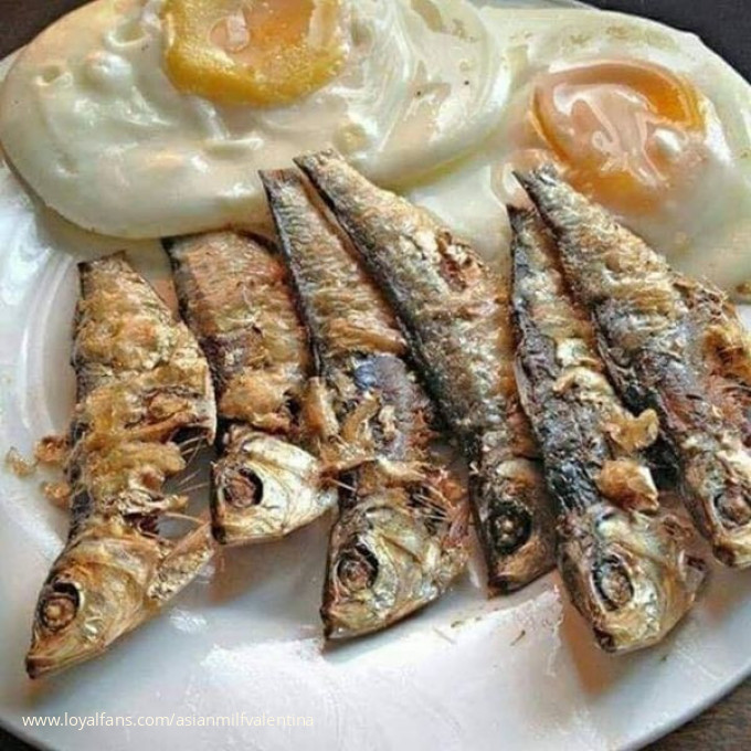 My breakfast for today 😋 Dried fish + Egg 🍳 Do you like it ...