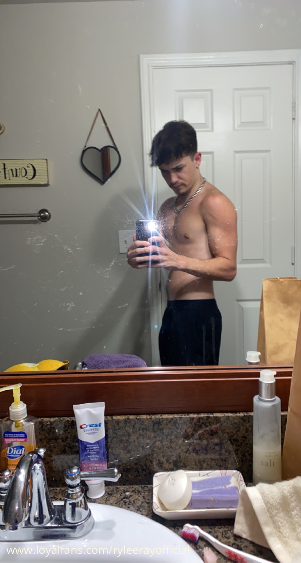 RYLEERAYOFFICIAL’s Official Social Fan Page | LoyalFans