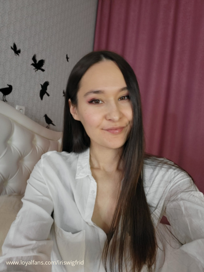 Goddess Iris Vega Official Photos | www.Loyalfans.com