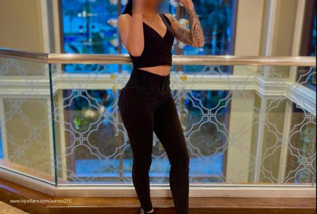 Worship Over My Pretty Feet👑👣 Aurora215 Official Profile
