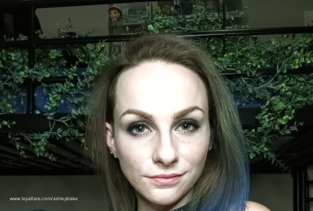 Can you handle - Ashley Blake Official Photos | www.Loyalfans.com