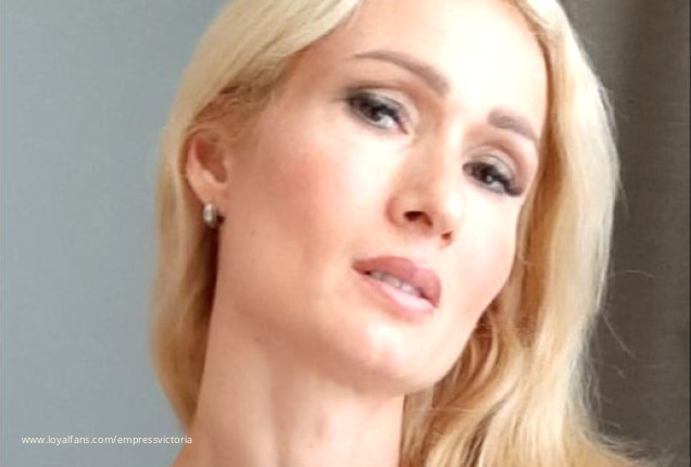 *GERMAN* Füsse in Nylons - Empress Victoria Official Profile | LoyalFans