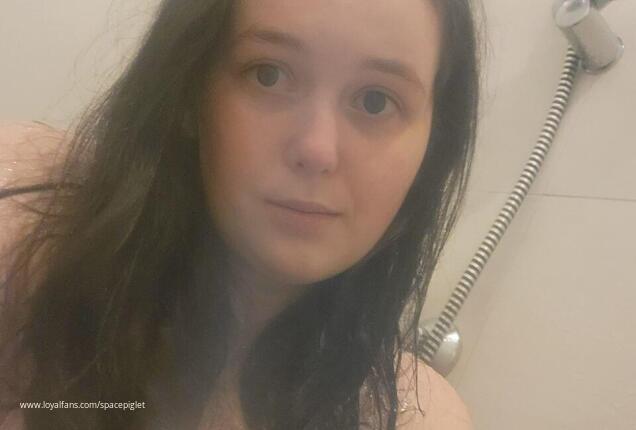 Gamer Girl Edging & Orgasm - nerdyNami Official Profile | LoyalFans