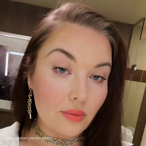 Annie Toes’s Official Social Fan Page | LoyalFans