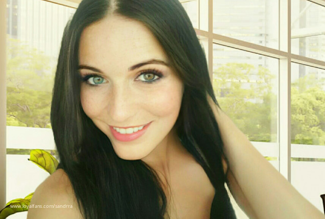 Relaxing hot day - Sandrra Official Photos | www.Loyalfans.com