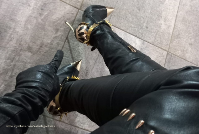 In This Video You Will Find Boot Worship Stocking Worship Butt