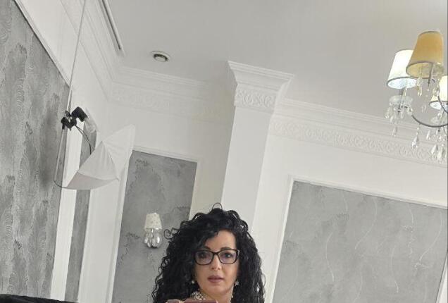 your perfect mistress needs attention today! - AnissiaTeaser Official ...