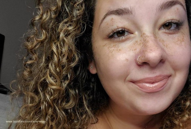 Creamy Messy Pussy Zoey Envy Official Profile