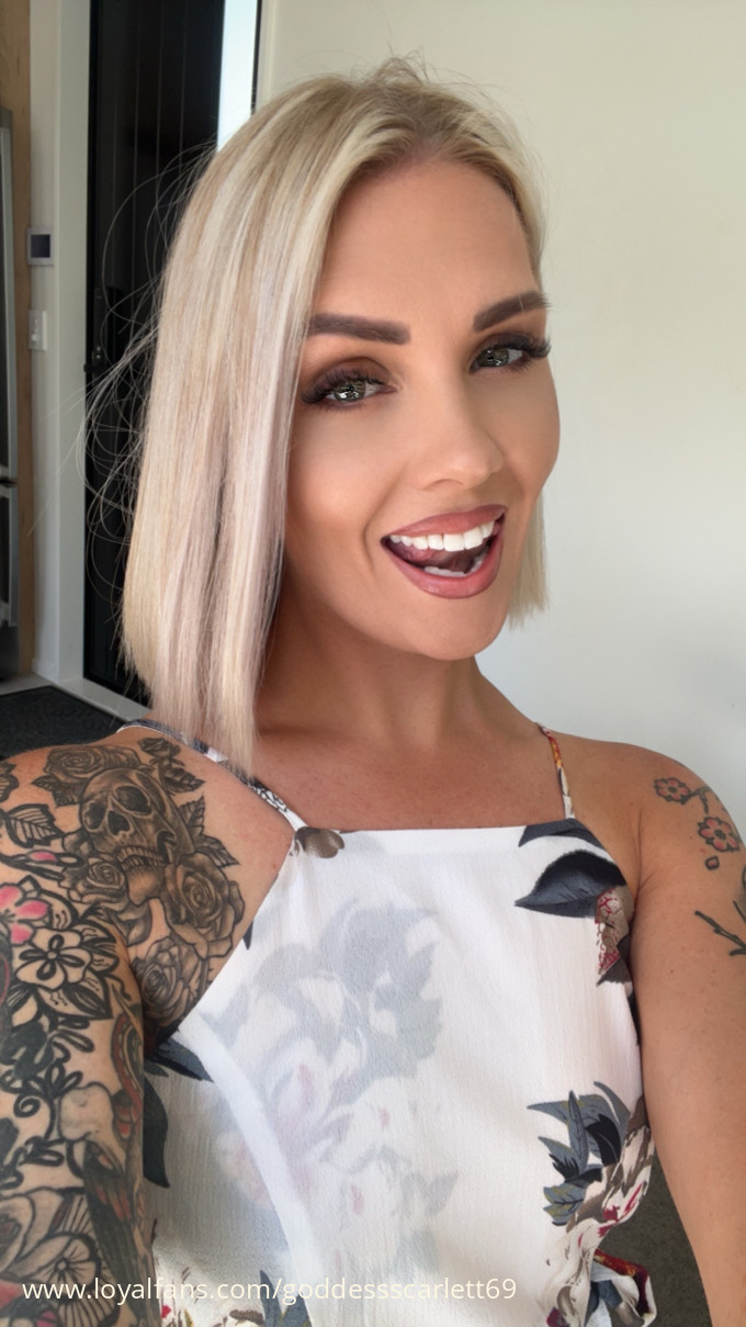 Goddess Scarlett69’s Official Social Fan Page | LoyalFans