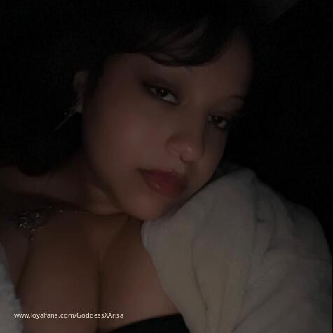 Completely fried your remaining 2 brain cells just from a simple smirk. - Goddess Arisa Official ...