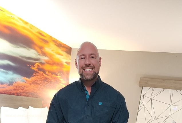 Bella Joie Tops Tyler James for the First Time - Tyler James1 Official ...